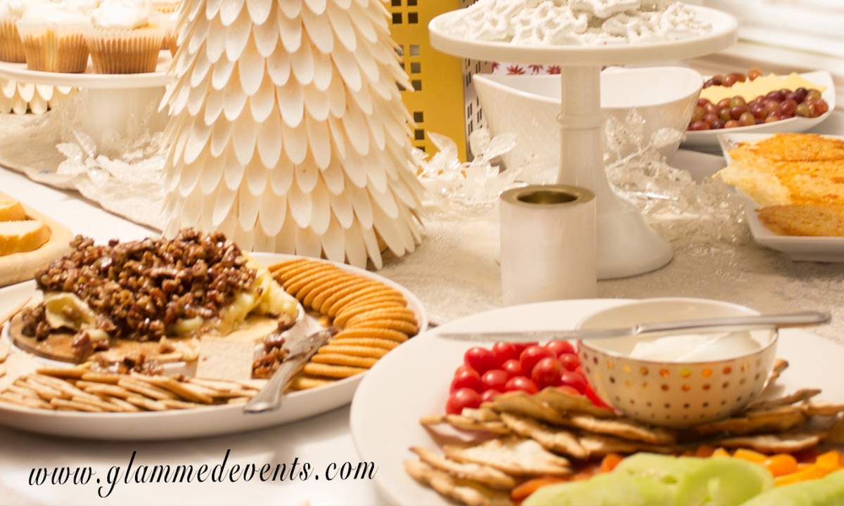 White and Gold Ladies Night Party Ideas | Photo 6 of 15 | Catch My Party