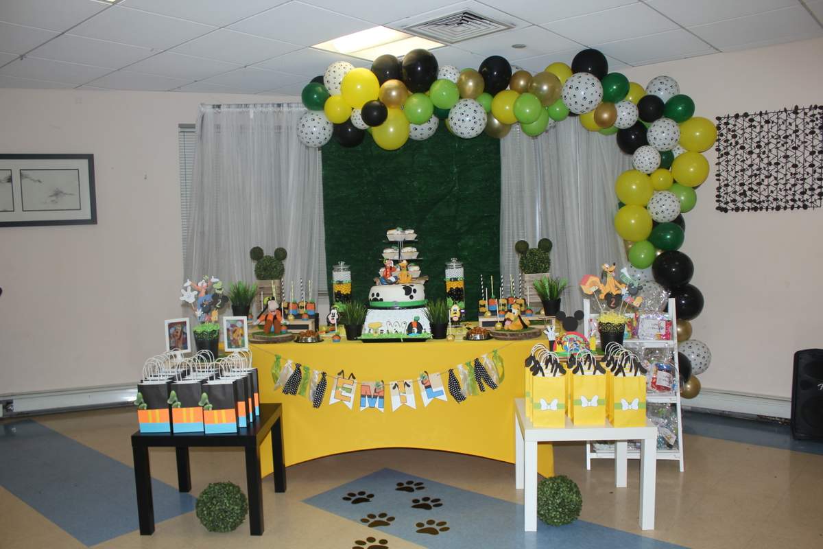 pluto / goofy Birthday Party Ideas | Photo 10 of 25 | Catch My Party