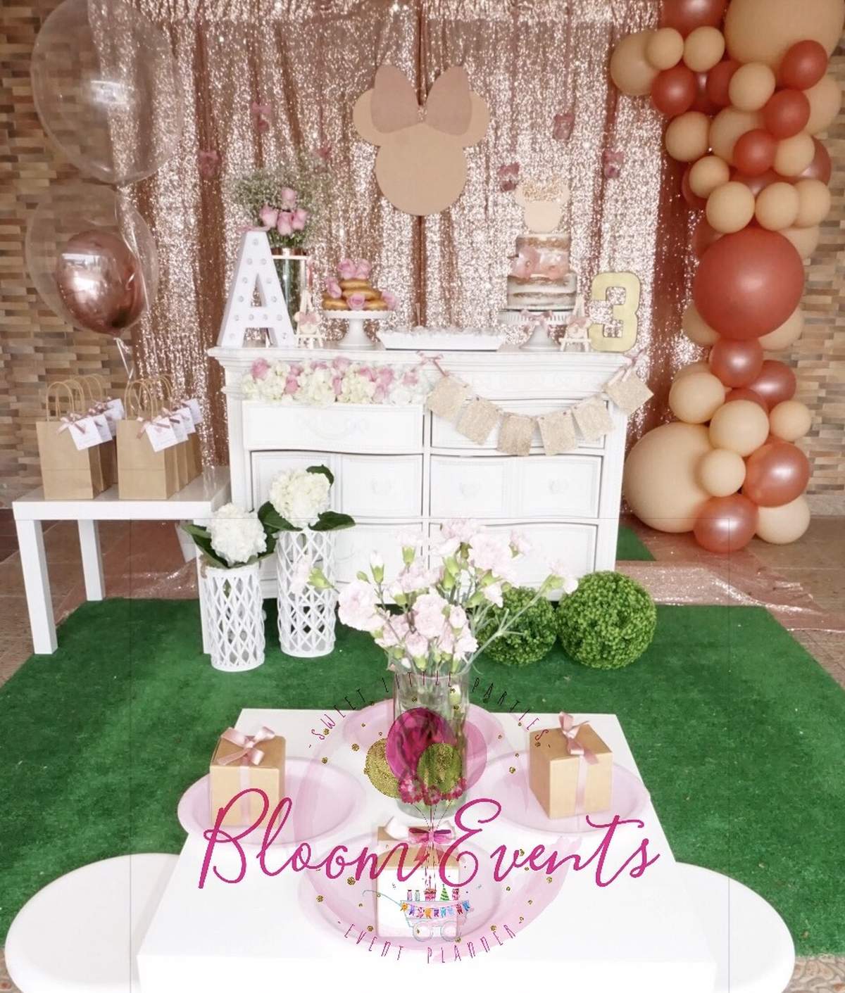 Mickey Mouse / Minnie Mouse / Birthday "Minnie Gold Rose and Blush ...