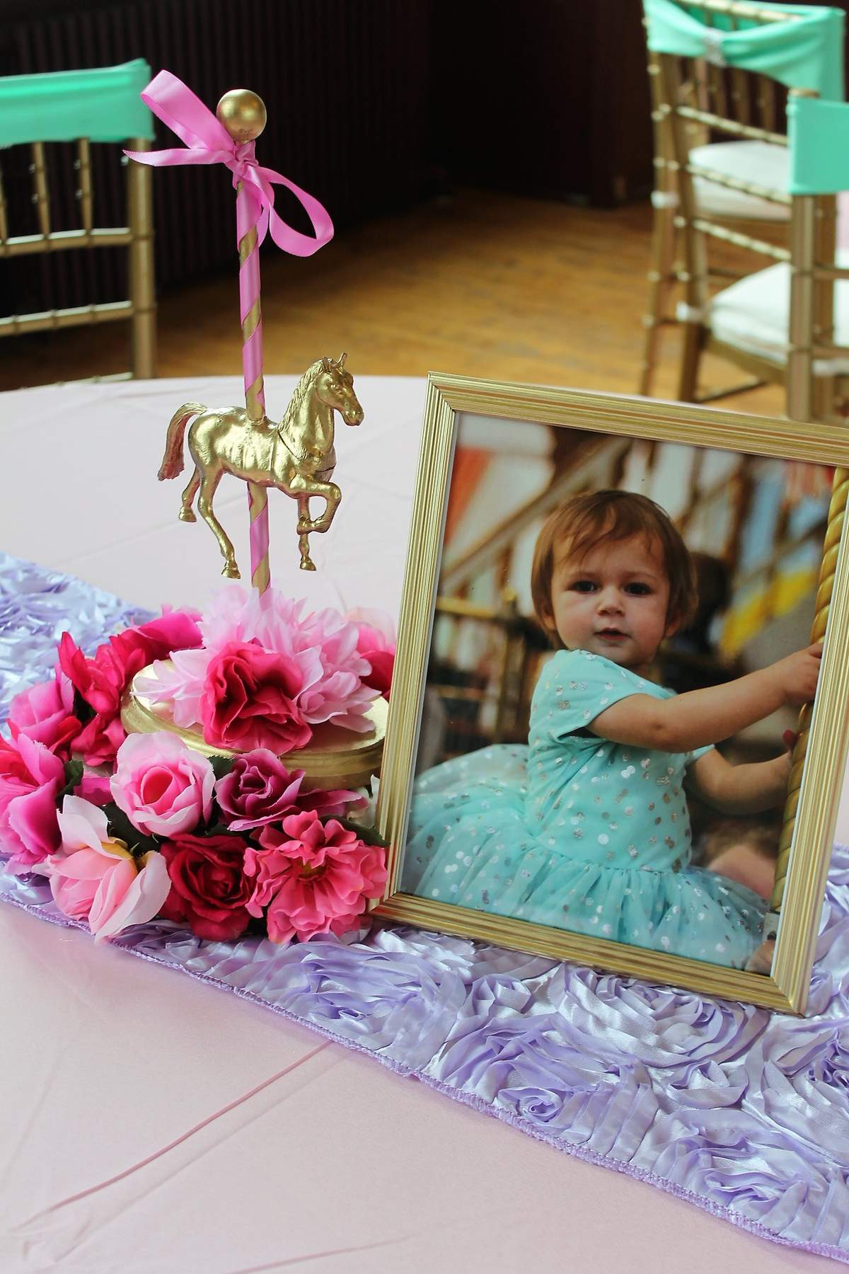Carousel Birthday Party Ideas | Photo 2 of 58 | Catch My Party