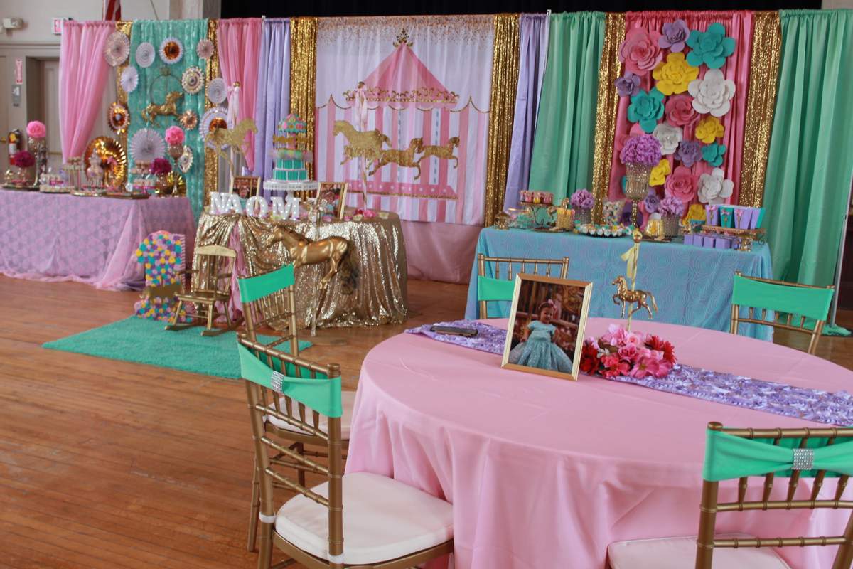 Carousel Birthday Party Ideas | Photo 10 of 58 | Catch My Party