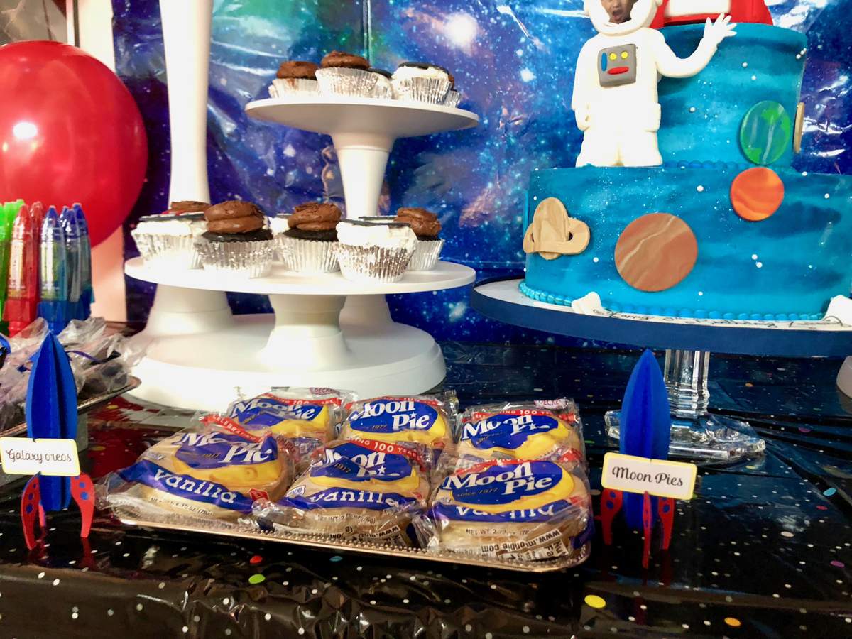Space Exploration Birthday Party Ideas | Photo 21 of 26 | Catch My Party