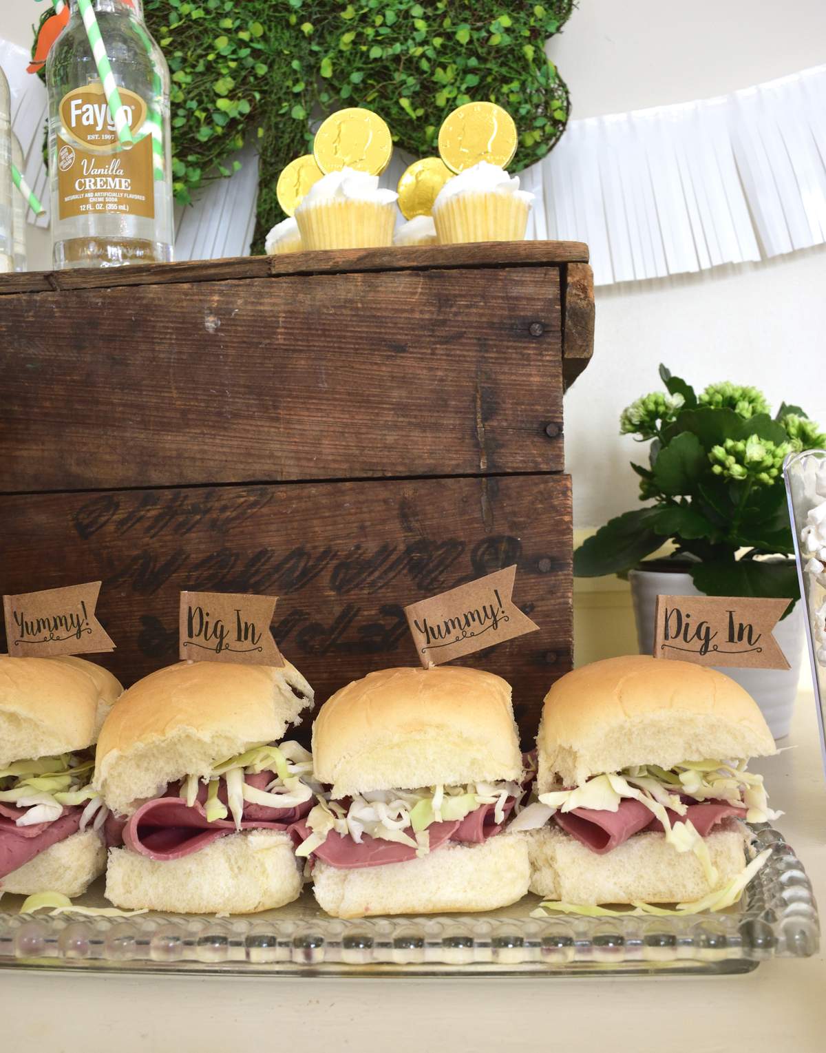 St. Patrick's Day St. Patrick's Day Party Ideas | Photo 1 of 15 | Catch ...