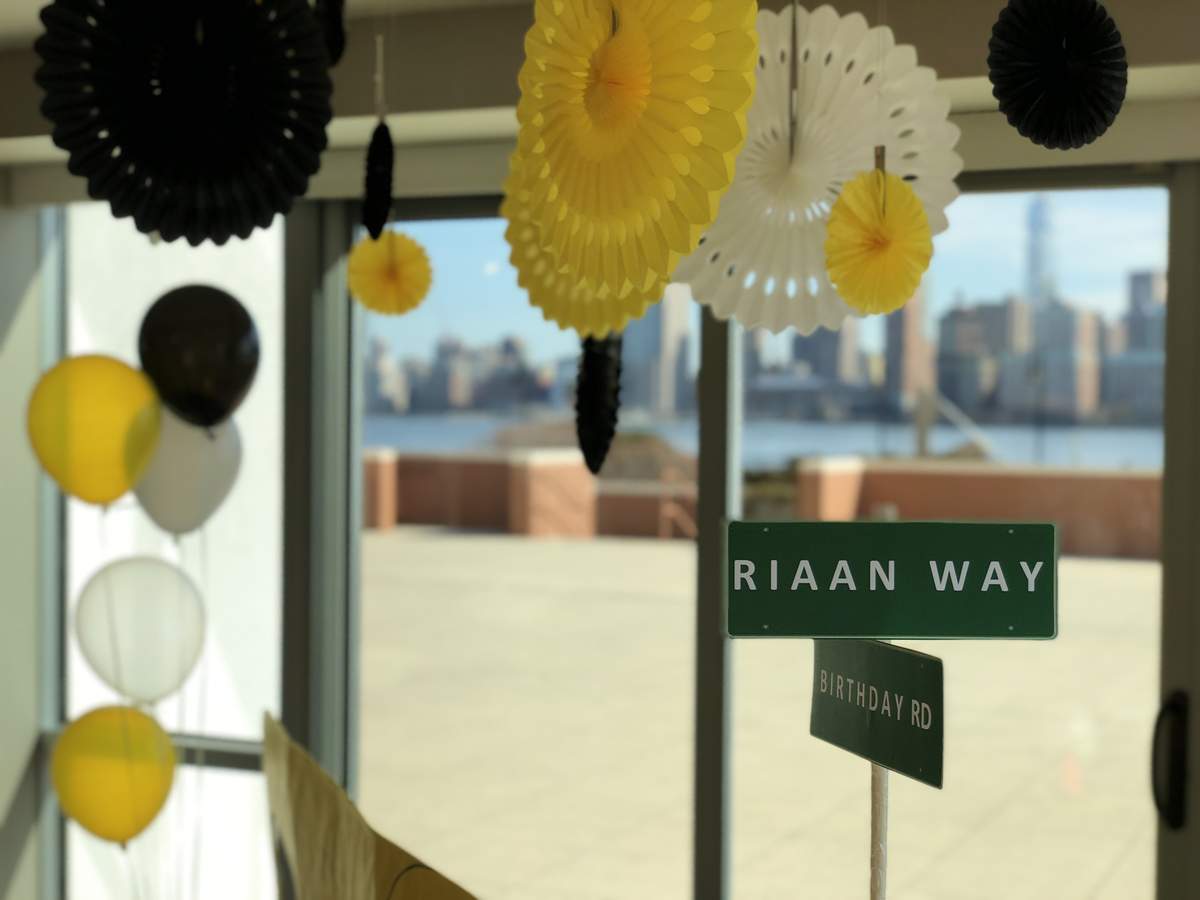 Wheels on the bus go round and round Birthday Party Ideas | Photo 21 of ...