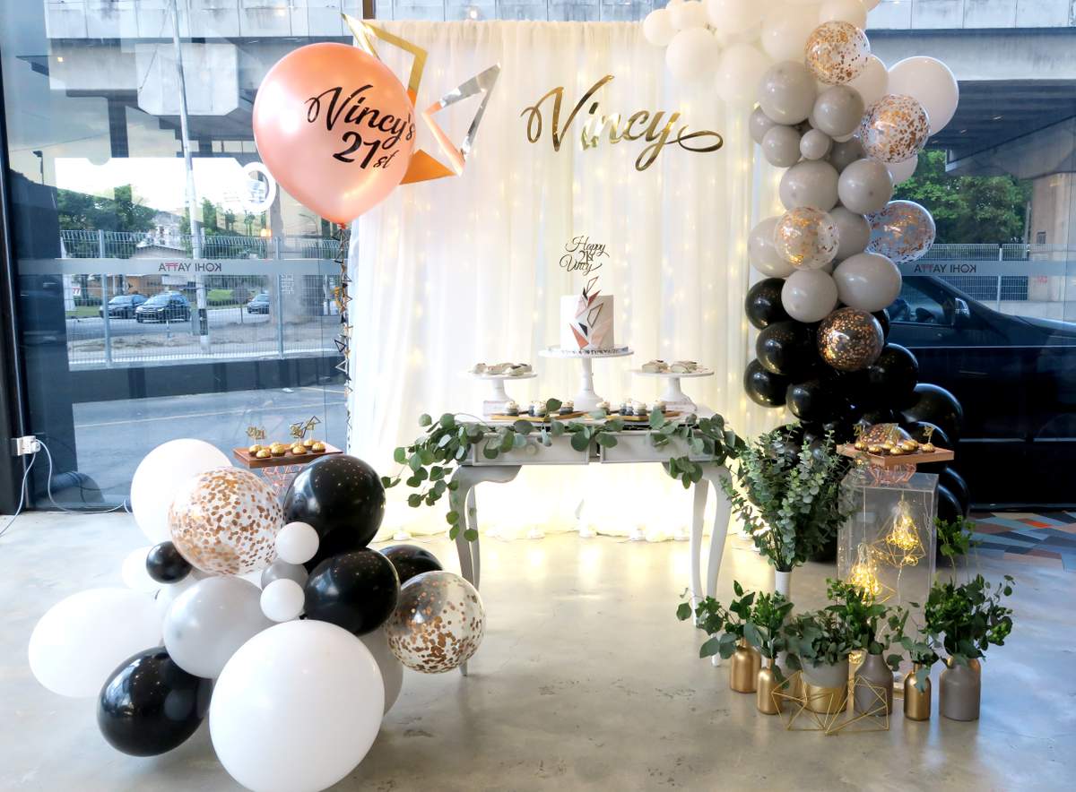 Modern Geometrical Theme / Birthday "Modern Geometrical Theme" | Catch ...