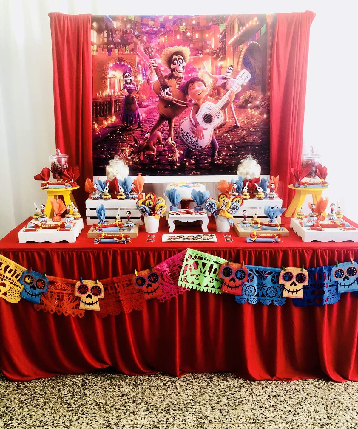 Coco película Birthday Party Ideas | Photo 2 of 16 | Catch My Party