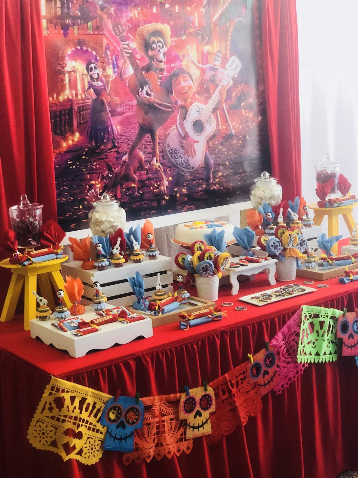 Coco película Birthday Party Ideas | Photo 2 of 16 | Catch My Party