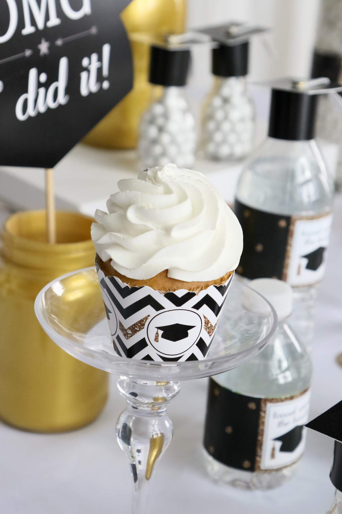 Black Graduation/End of School Party Ideas | Photo 1 of 13 | Catch My Party