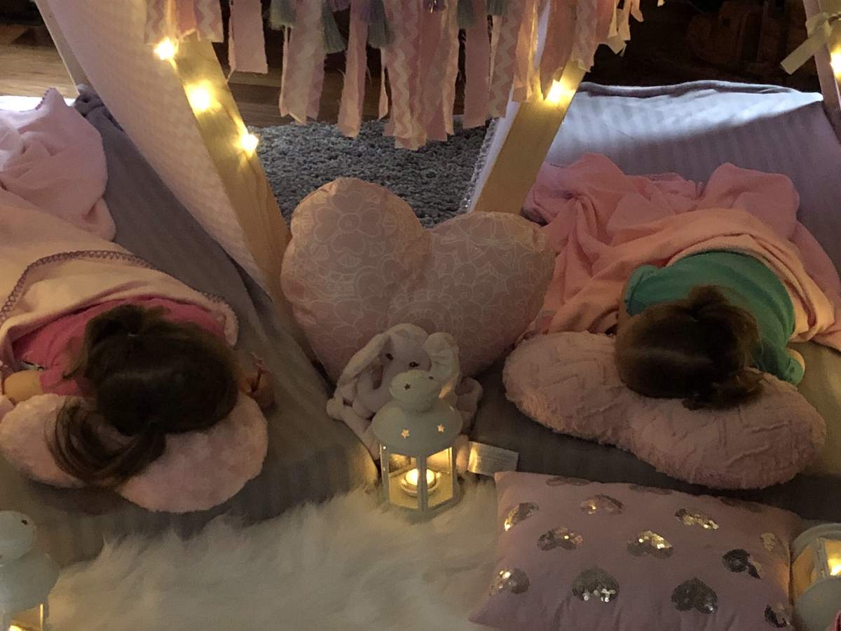 BFF Ultimate Sleepover Party Party Ideas | Photo 6 of 8 | Catch My Party