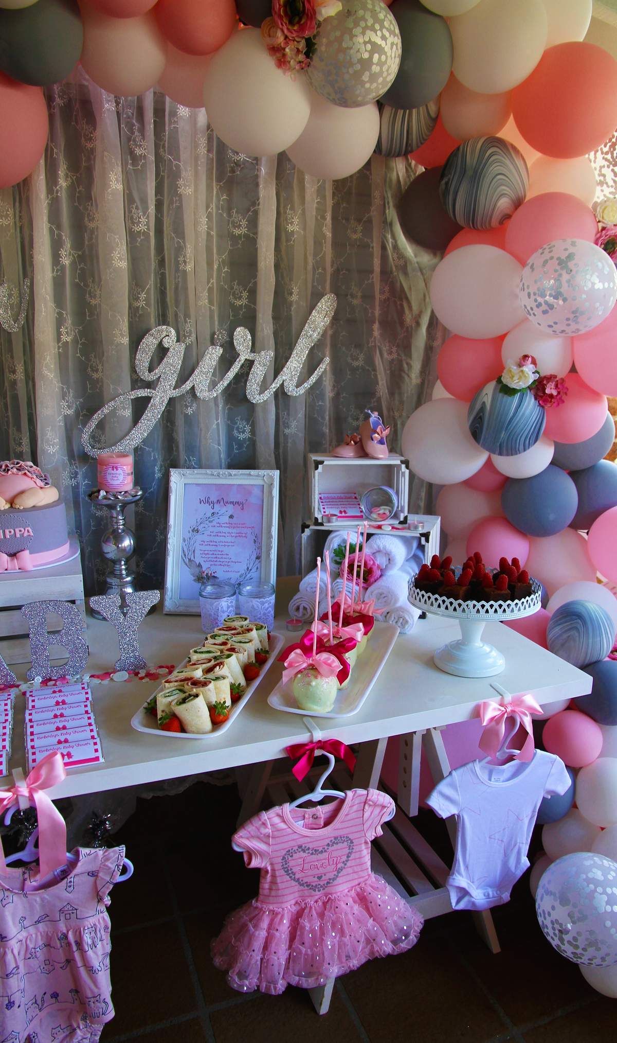 Buttons and Bows Baby Shower Party Ideas | Photo 1 of 13 | Catch My Party