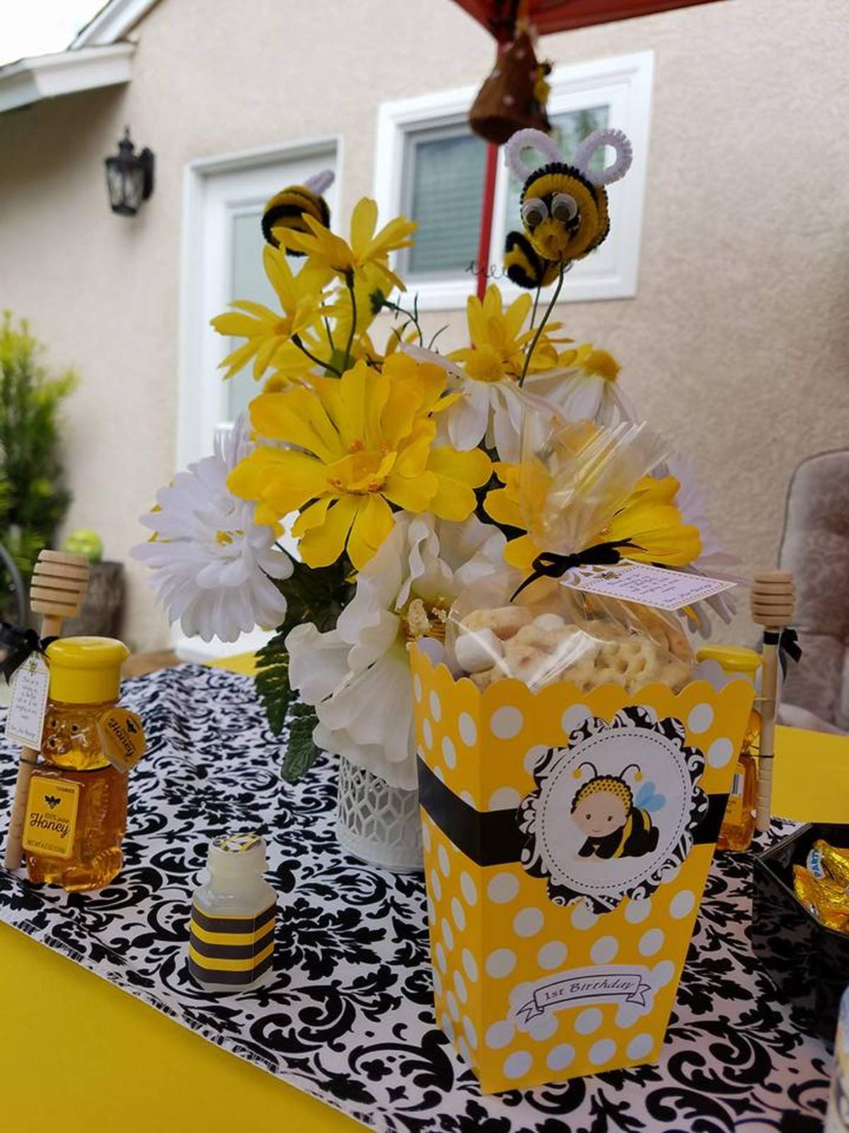 Bumble Bees Birthday Party Ideas | Photo 7 of 28 | Catch My Party