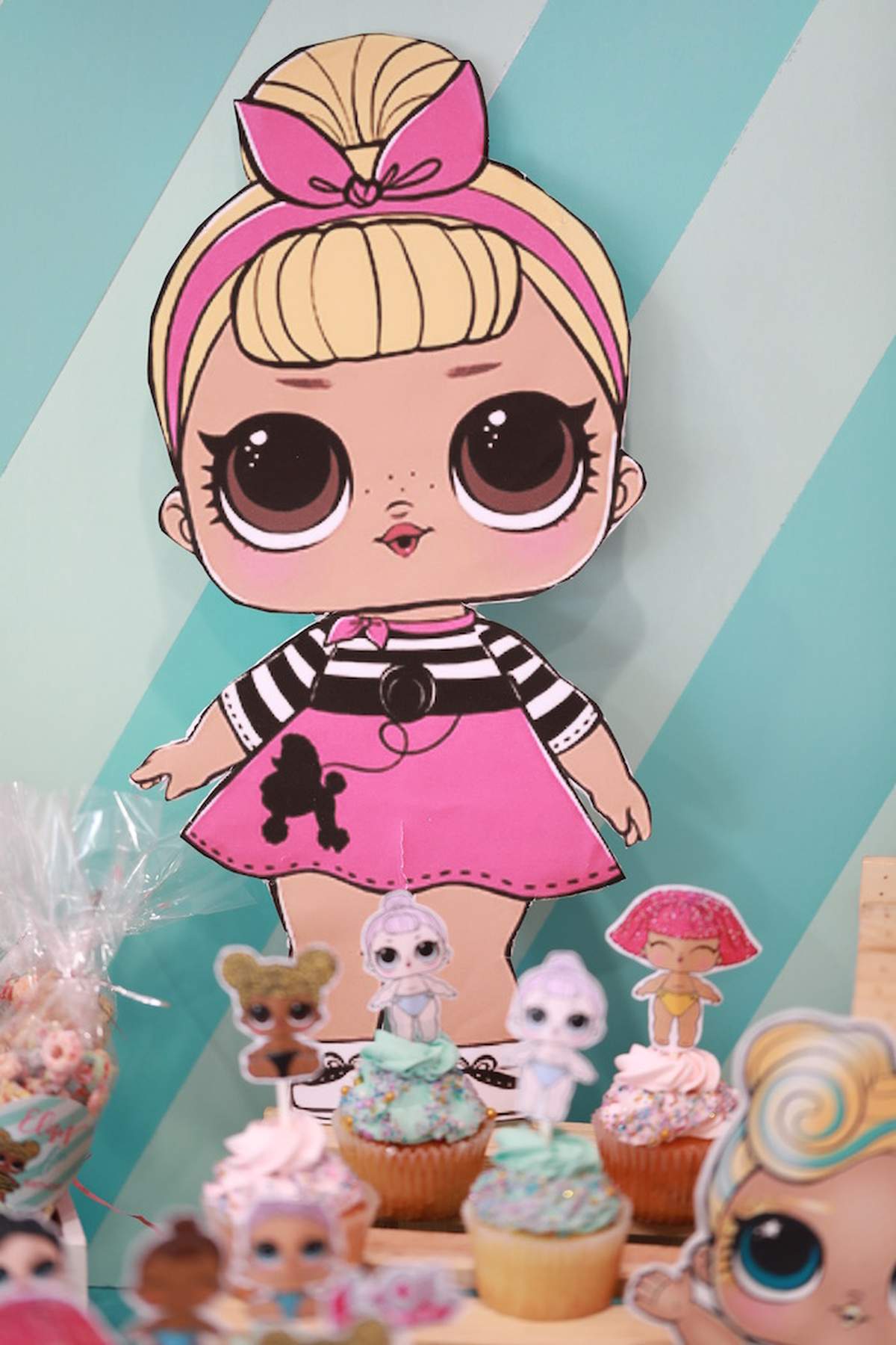 LOL Dolls Surprise Party Birthday Party Ideas | Photo 2 of 7 | Catch My ...