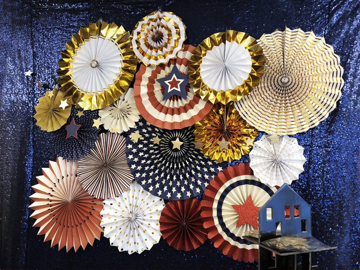 Wonder Woman Birthday Party Ideas | Photo 5 of 23 | Catch My Party