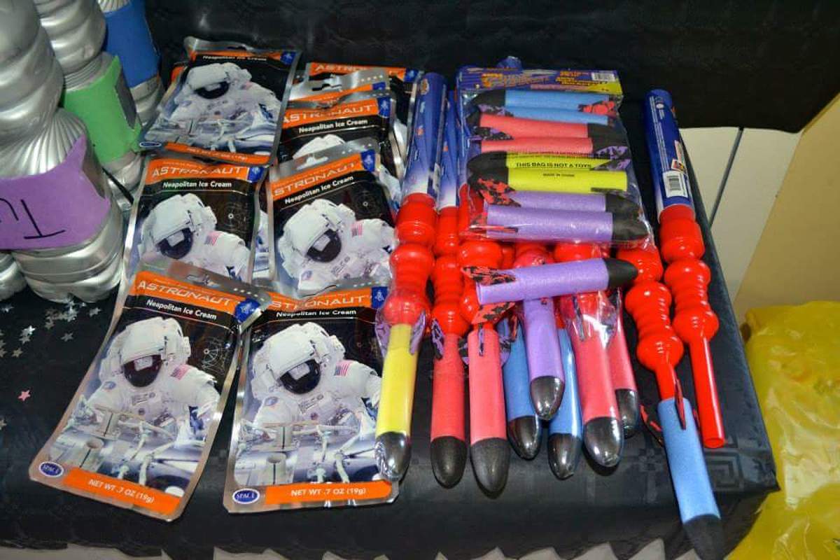 Rockets / Outer space Birthday Party Ideas | Photo 16 of 16 | Catch My ...