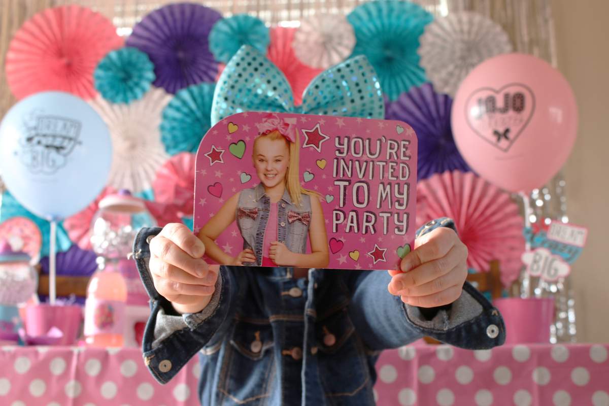 JoJo Siwa Birthday Party Ideas | Photo 4 of 14 | Catch My Party