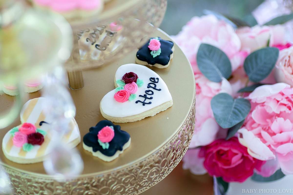 Kate Spade Graduation/End of School Party Ideas | Photo 2 of 37 | Catch ...