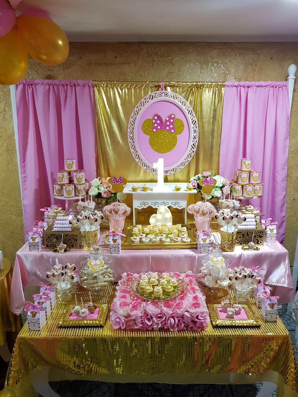 Minnie gold Birthday Party Ideas | Photo 17 of 17 | Catch My Party