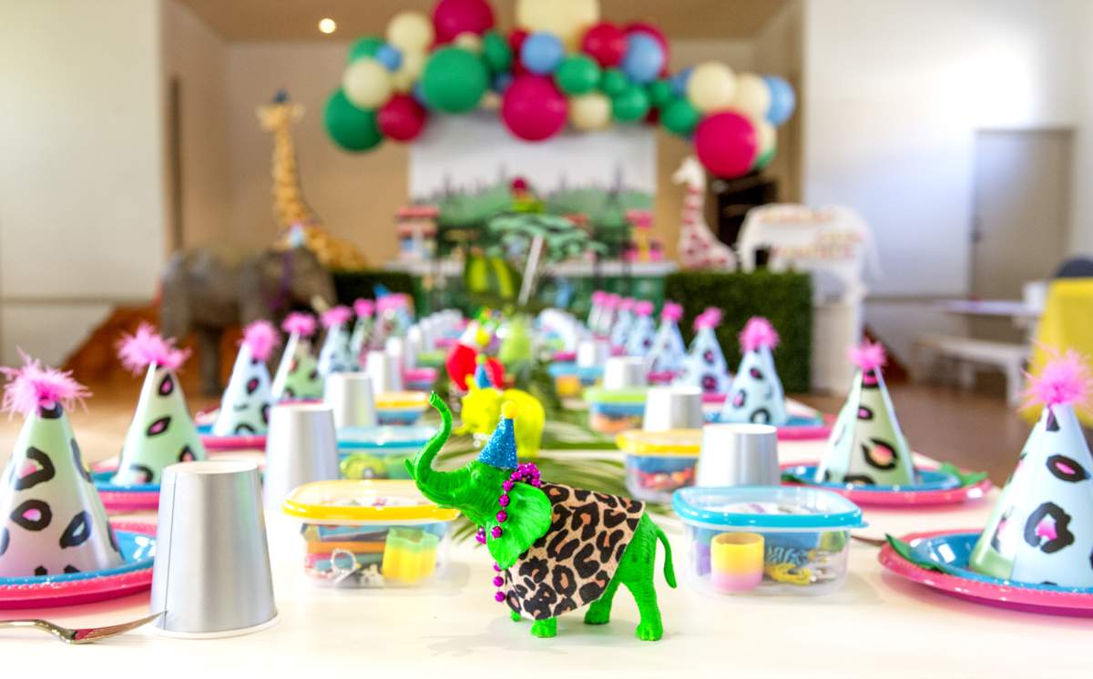 Jungle / Party Animals Birthday Party Ideas | Photo 11 of 28 | Catch My ...