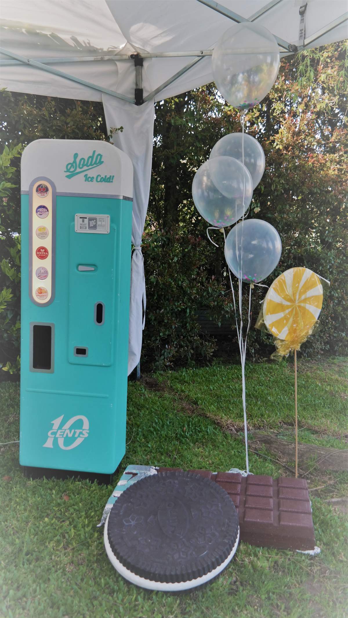 Vintage / Retro Birthday Party Ideas | Photo 1 of 26 | Catch My Party