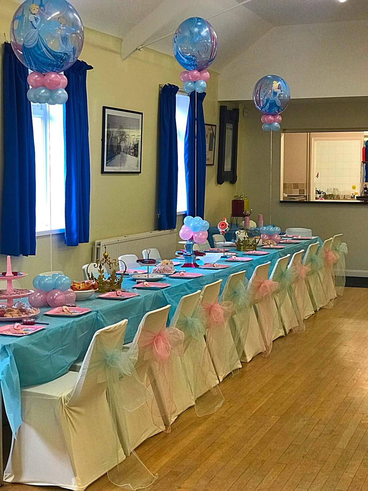 Cinderella Birthday Party Ideas | Photo 3 of 14 | Catch My Party