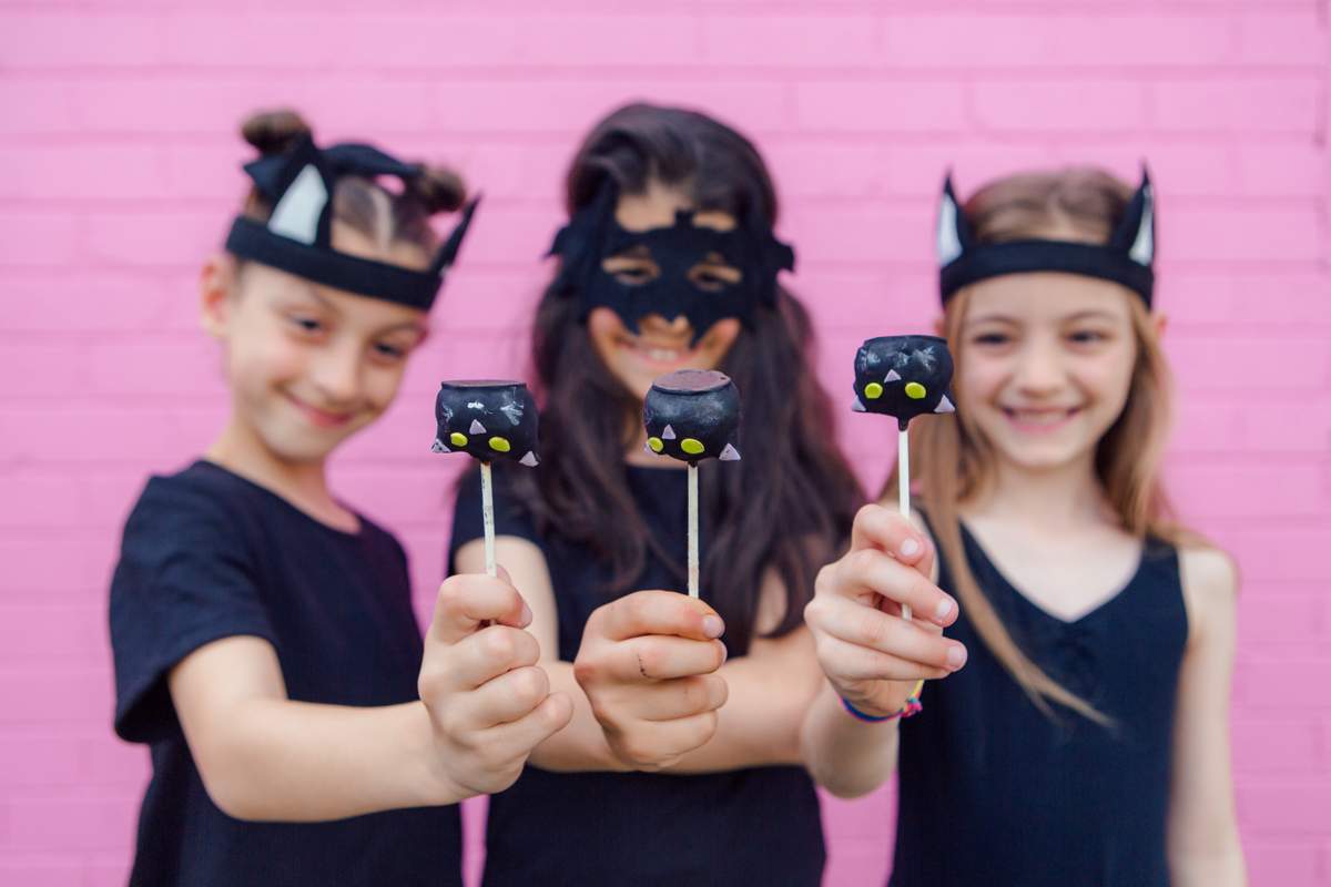 Black cats and bats Halloween party Halloween Party Ideas | Photo 23 of ...