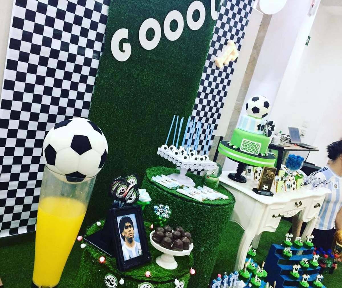 maradona Birthday Party Ideas | Photo 7 of 13 | Catch My Party