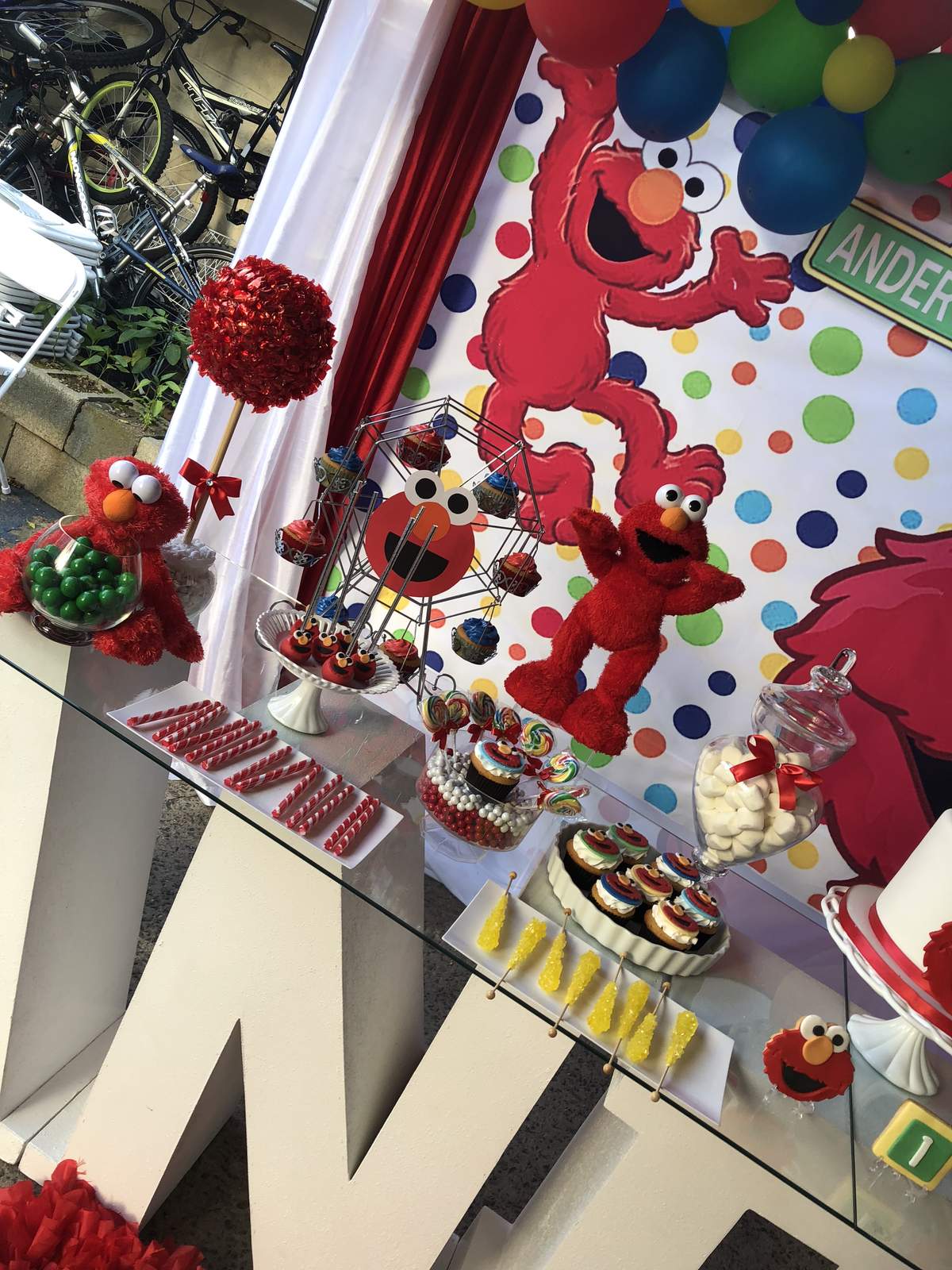 Elmo Birthday Party Ideas | Photo 1 of 14 | Catch My Party
