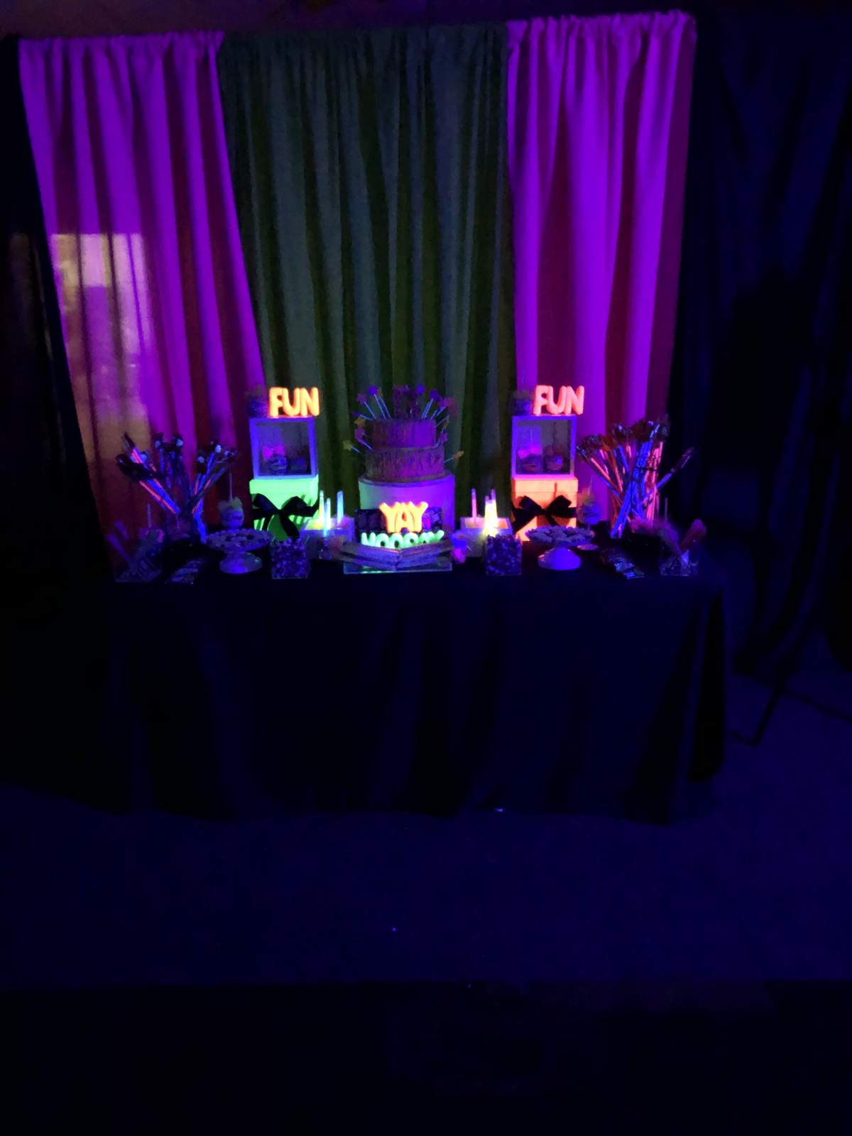 Neon / Glow in the Dark Birthday Party Ideas | Photo 15 of 27 | Catch ...