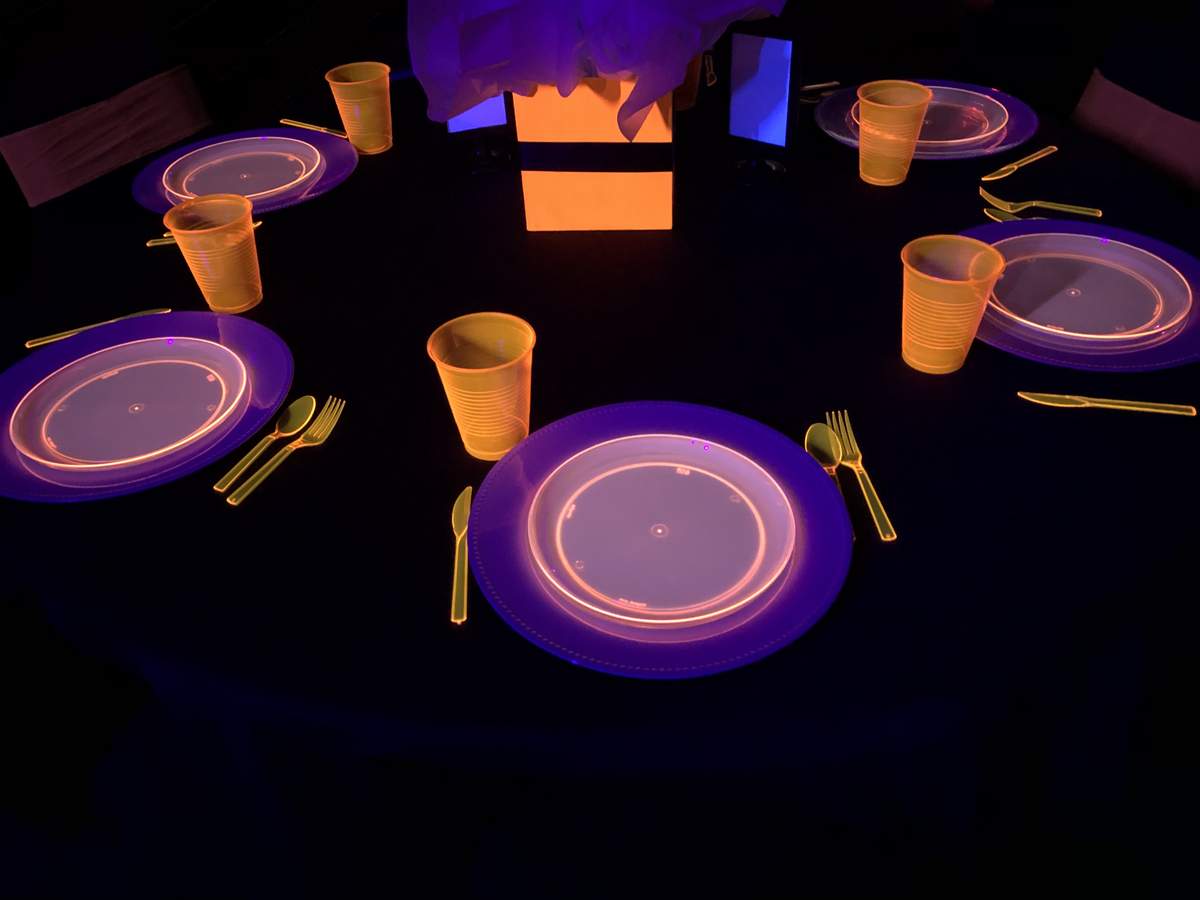 Neon / Glow in the Dark Birthday Party Ideas | Photo 15 of 27 | Catch ...