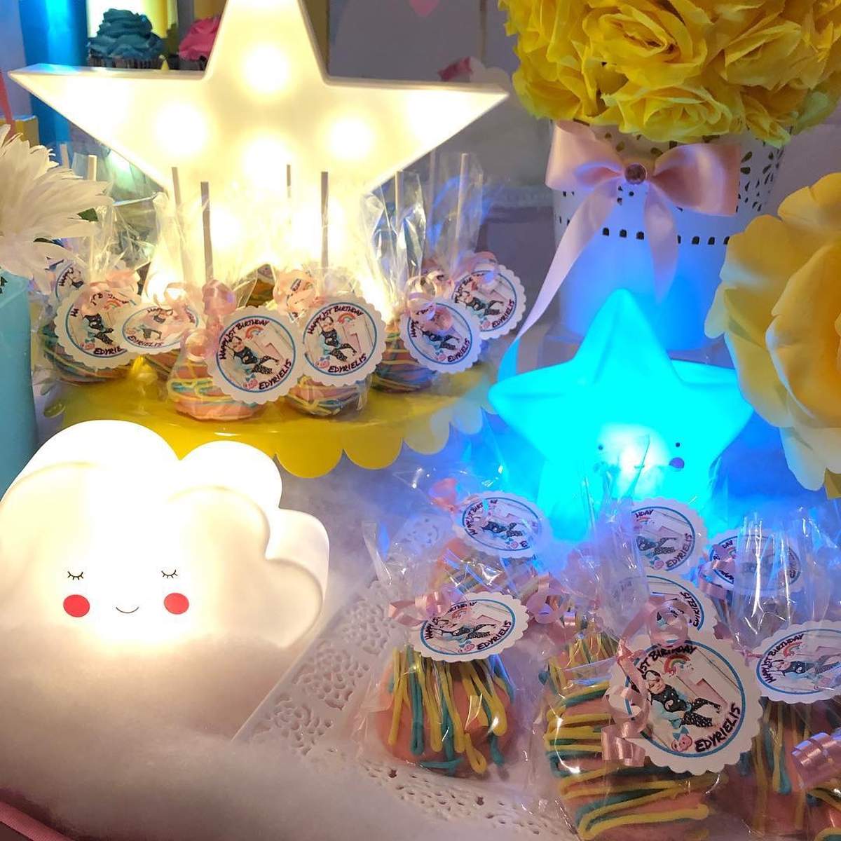 “Happy Clouds!” Birthday Party Ideas | Photo 1 of 12 | Catch My Party