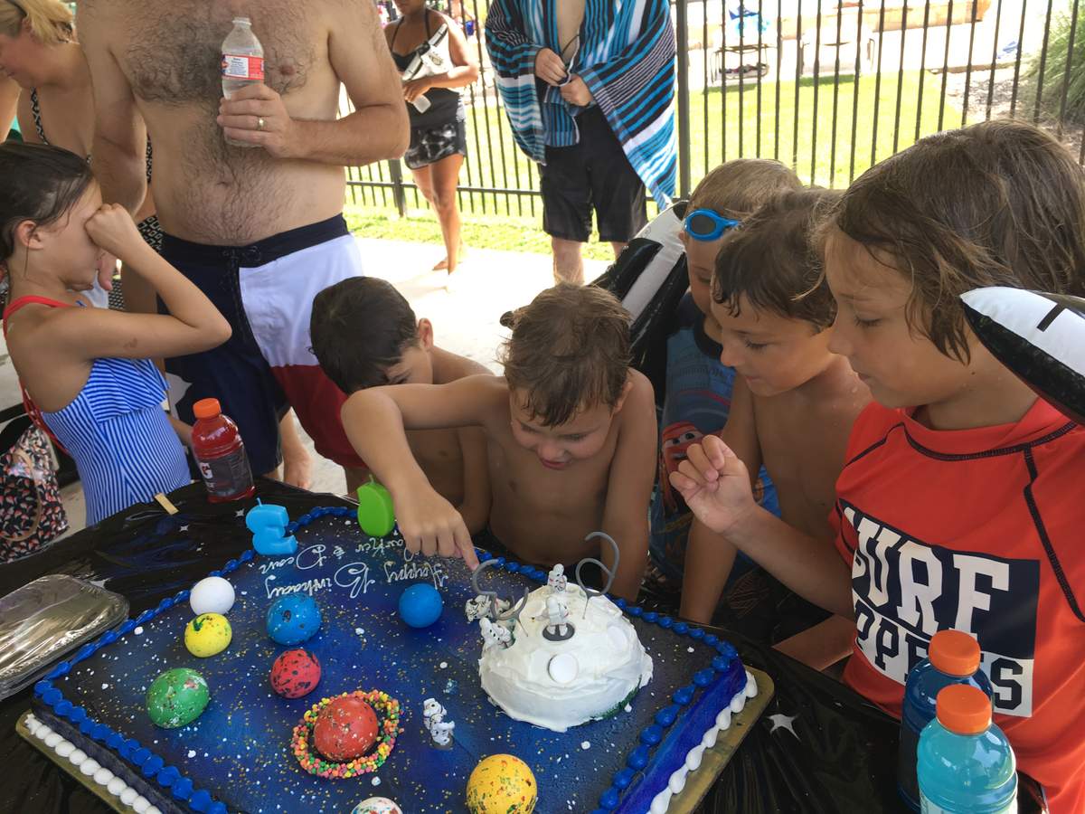 NASA Space Party Birthday Party Ideas | Photo 2 of 23 | Catch My Party