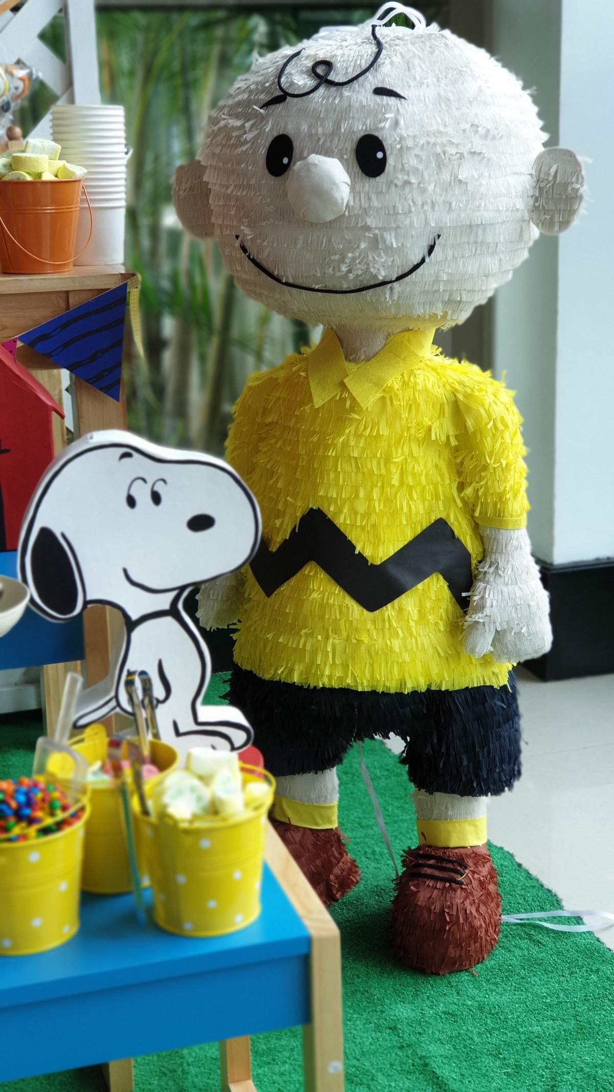 Peanuts & the Gang Birthday Party Ideas | Photo 9 of 24 | Catch My Party