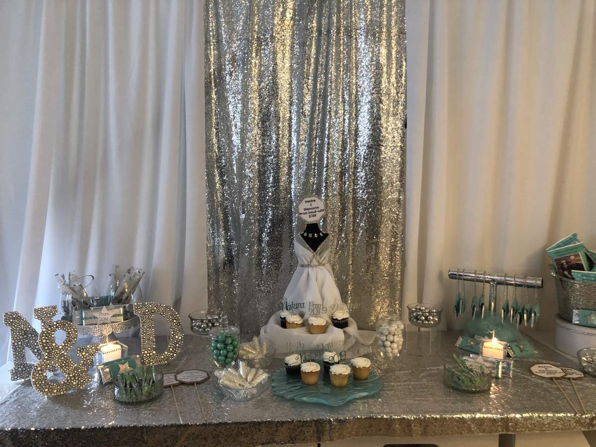 Sparkle Prom 2k19 Send-Off Party Ideas | Photo 2 of 27 | Catch My Party