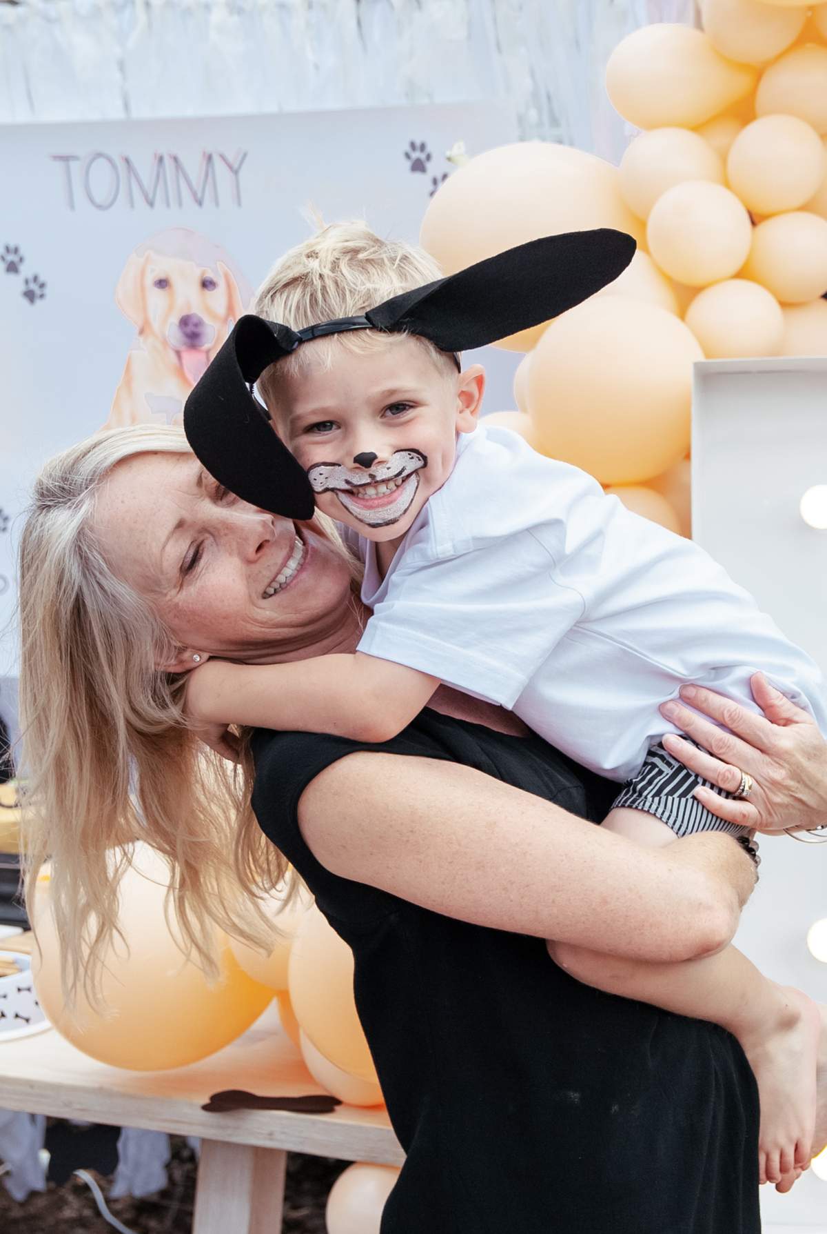 Golden labrador Birthday Party Ideas | Photo 2 of 21 | Catch My Party