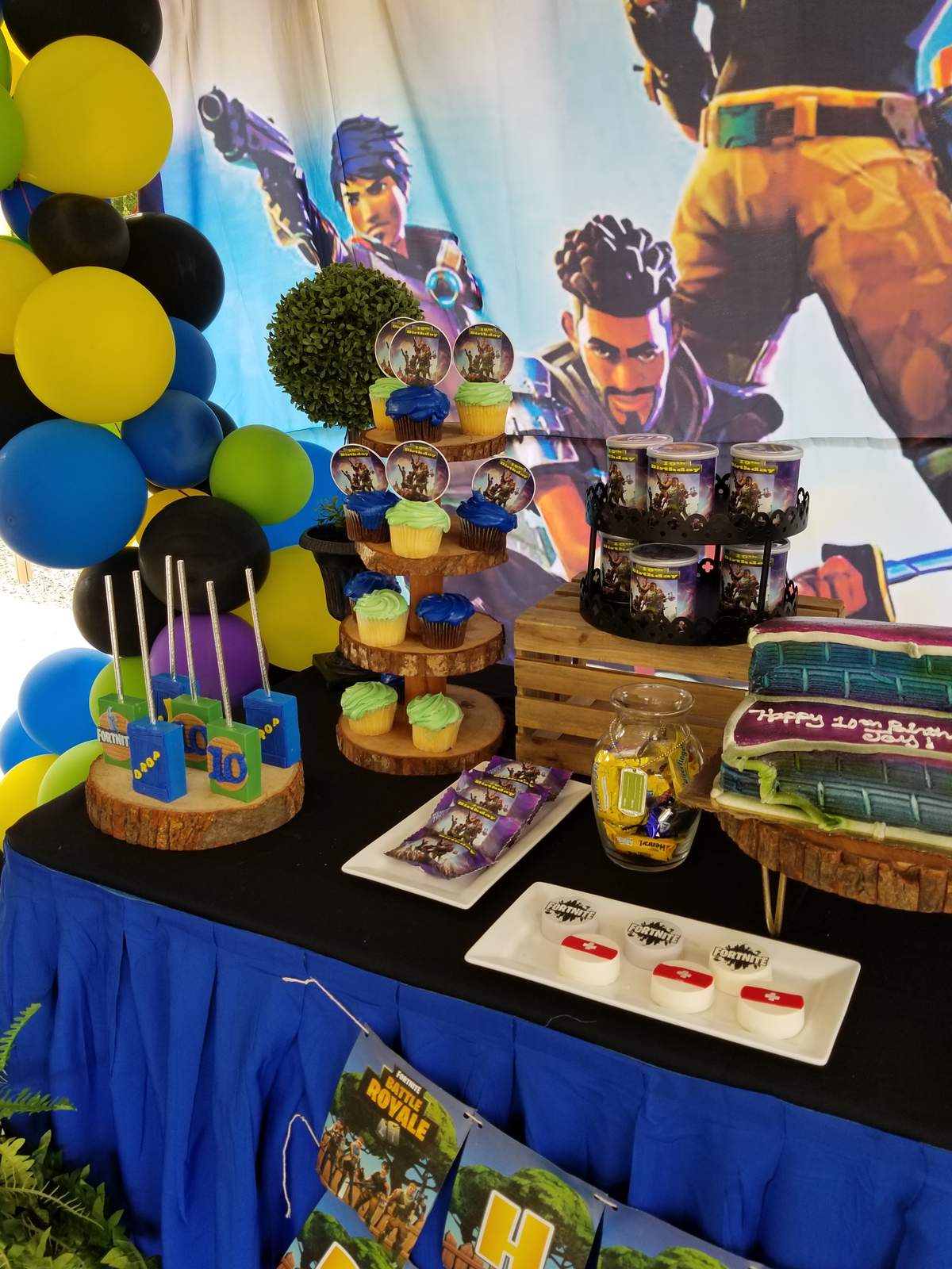 Fortnite Birthday Party Ideas | Photo 9 of 22 | Catch My Party