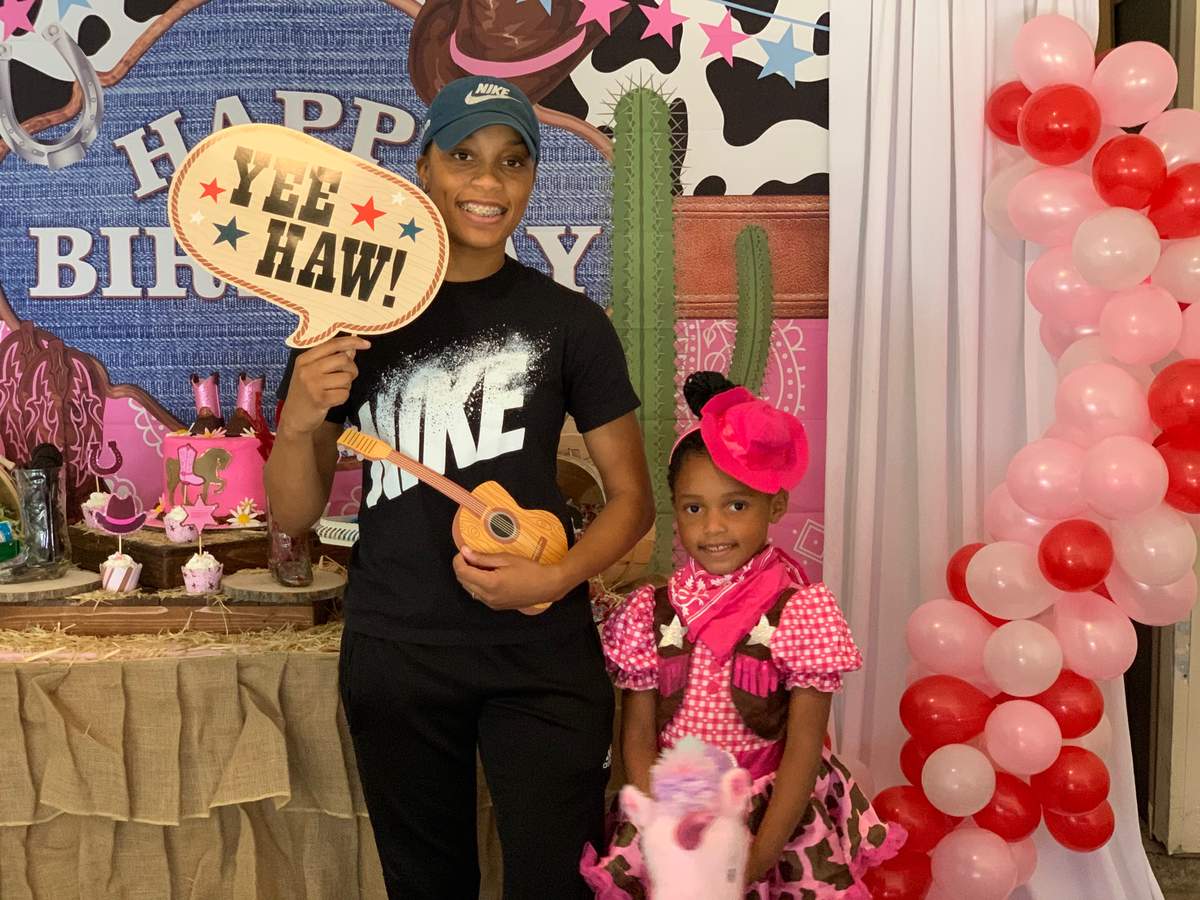 Country Farm Birthday Party Ideas | Photo 14 of 17 | Catch My Party