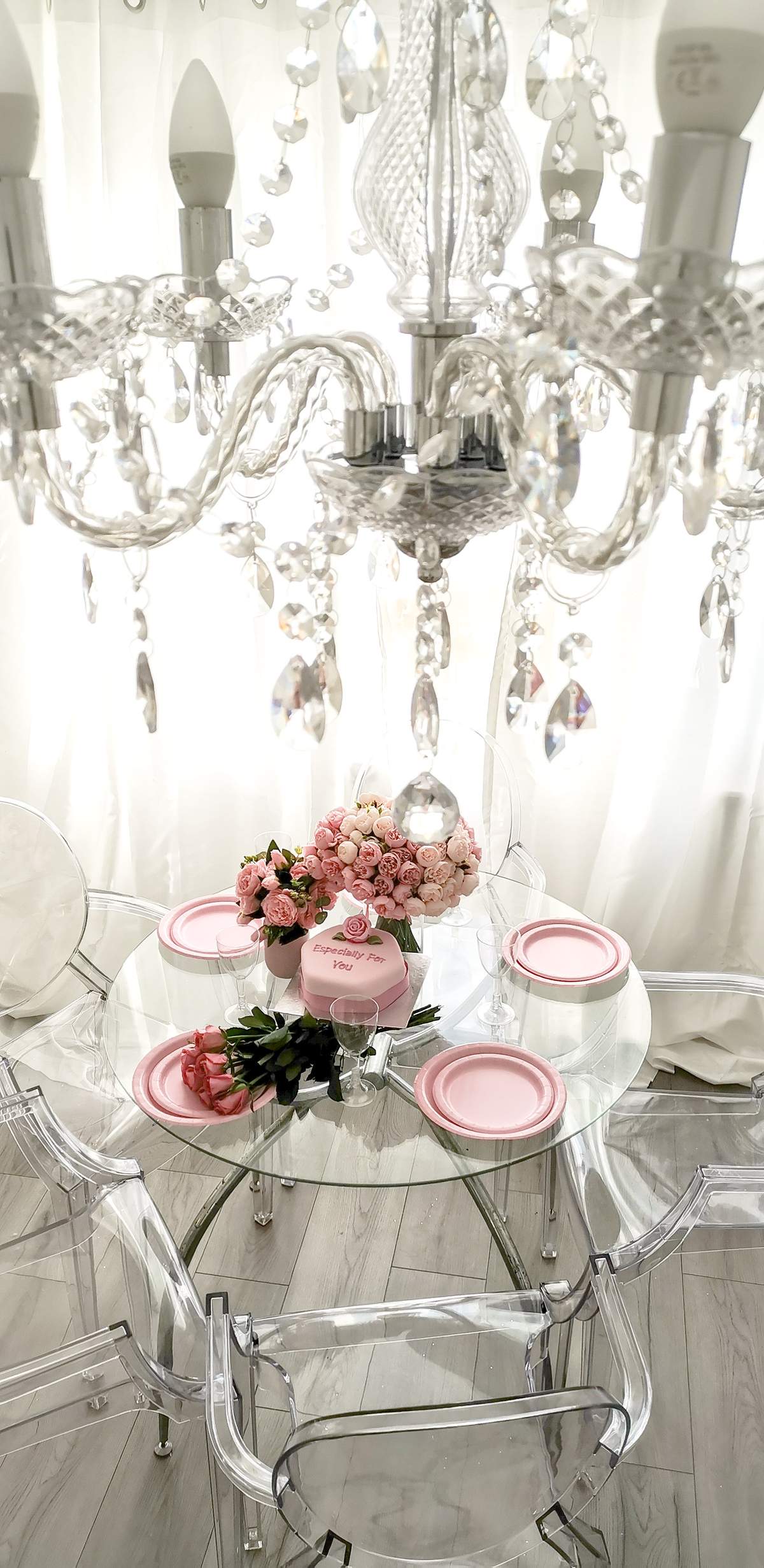 Pretty in pink party Birthday Party Ideas | Photo 1 of 9 | Catch My Party