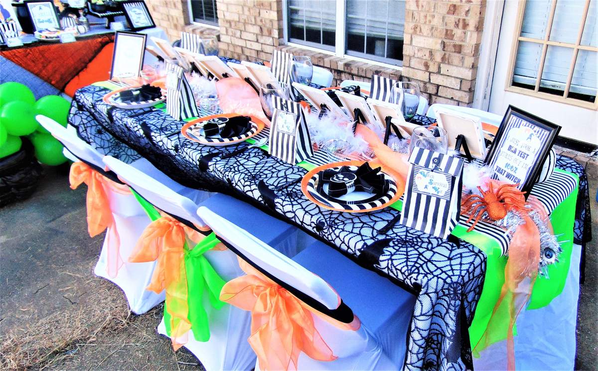 Paint and Sip Halloween Party Ideas | Photo 1 of 81 | Catch My Party