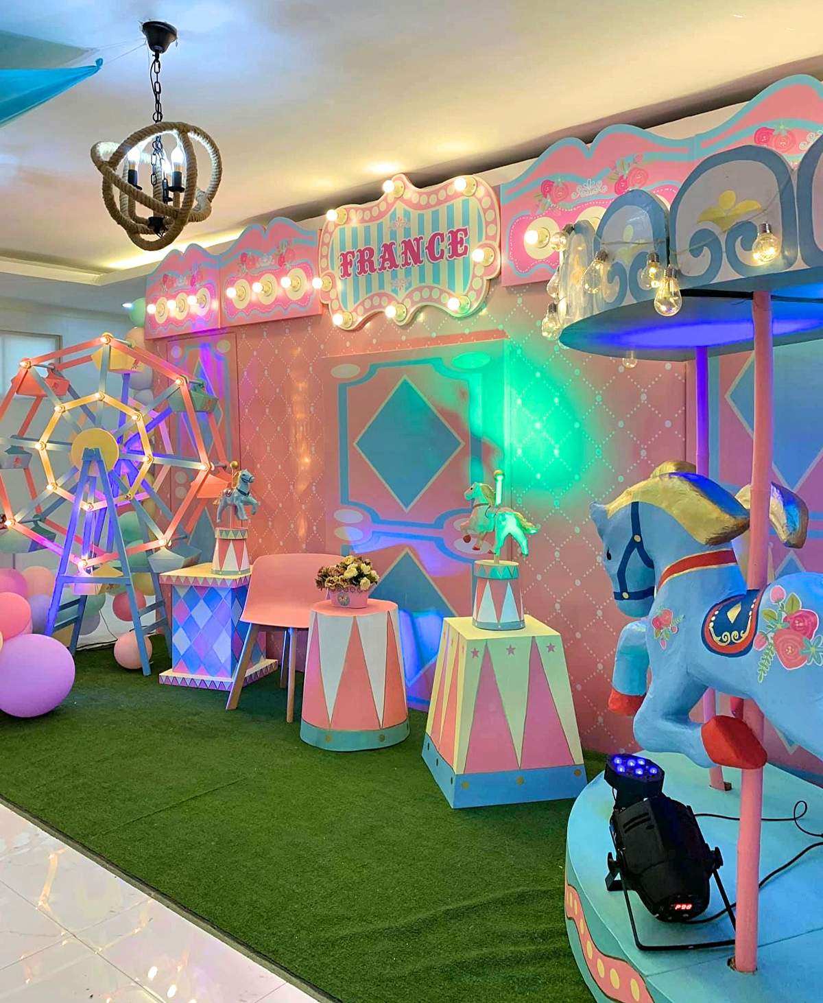 Carousel Party Birthday Party Ideas | Photo 3 of 21 | Catch My Party