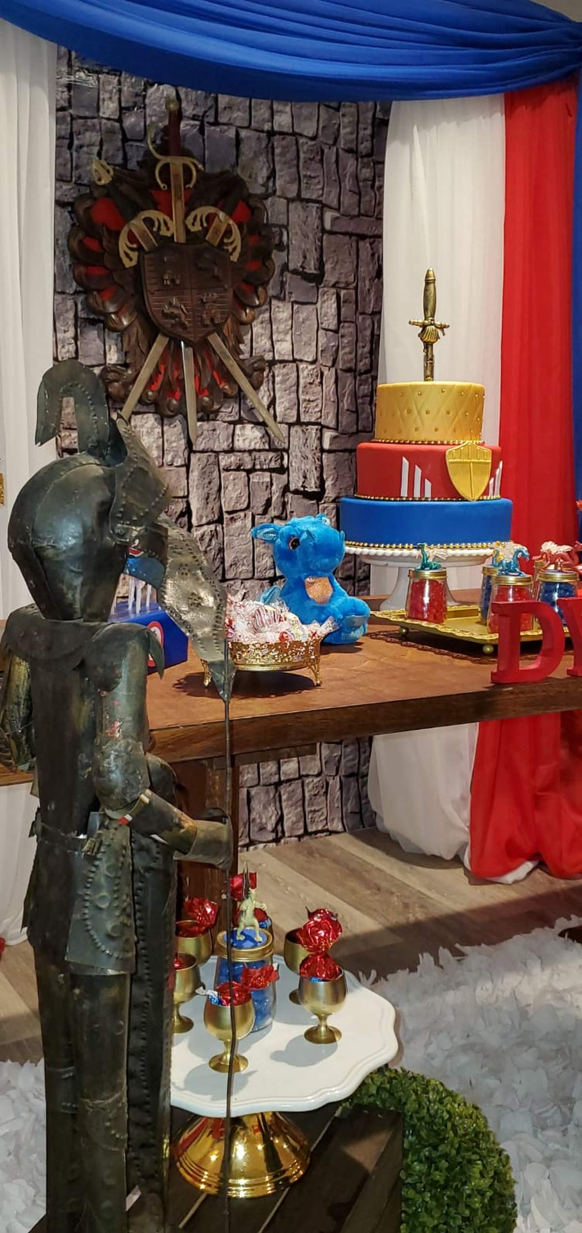 Knights Birthday Party Ideas | Photo 18 of 20 | Catch My Party