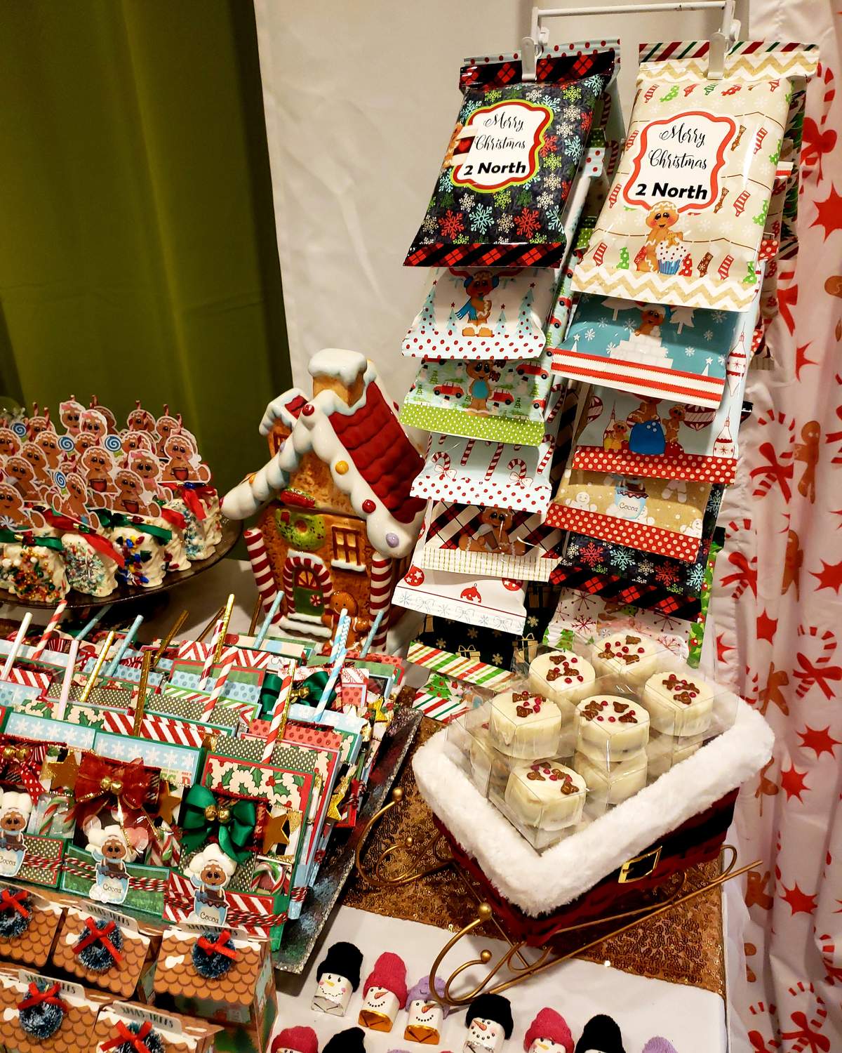 Gingerbread Man Party Christmas/Holiday Party Ideas | Photo 29 of 45 ...