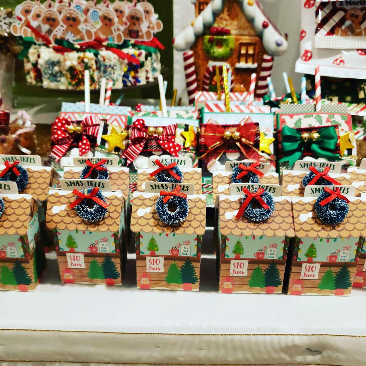 Gingerbread Man Party Christmas/Holiday Party Ideas | Photo 29 of 45 ...