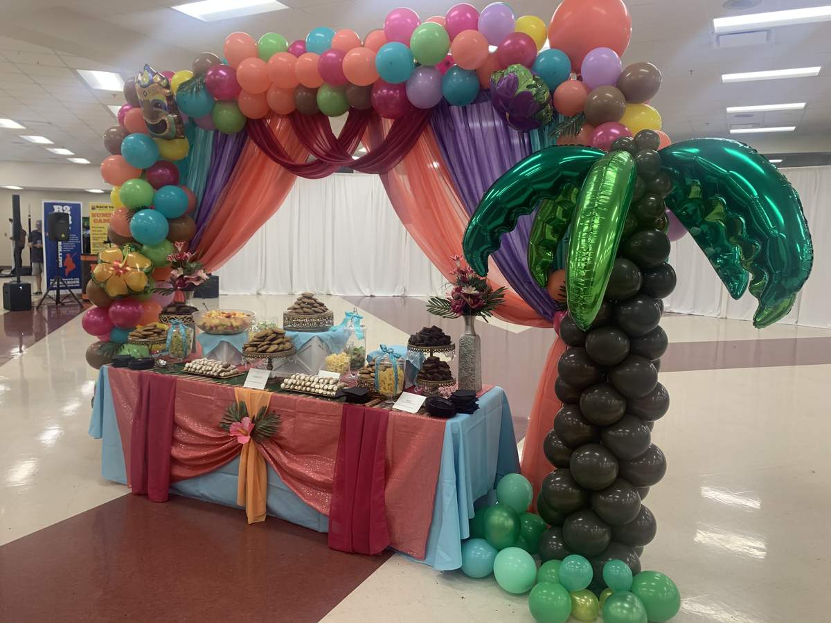 Luau School Dance Party Ideas | Photo 12 of 14 | Catch My Party