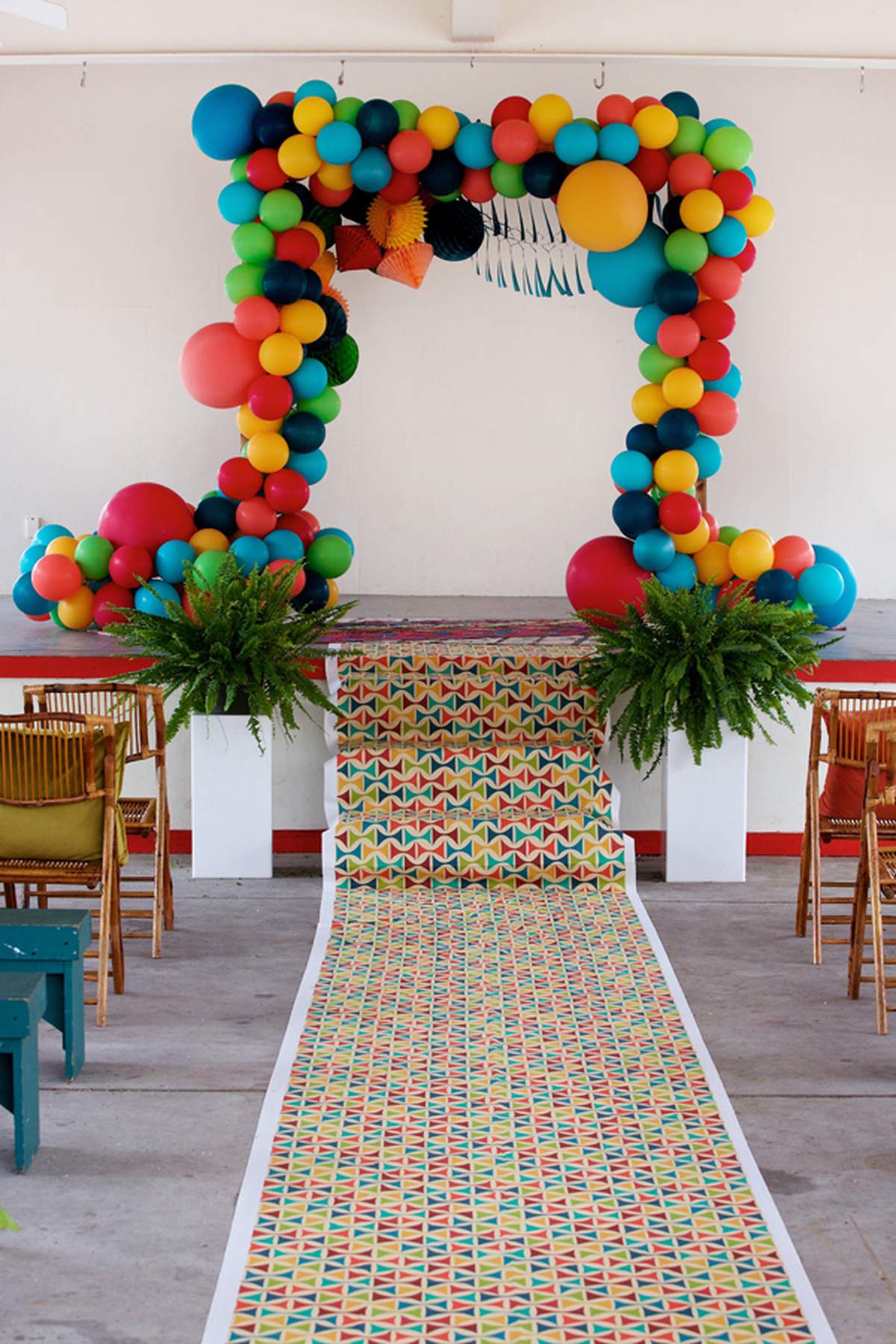 Retro and Colorful Wedding Party Ideas | Photo 4 of 18 | Catch My Party