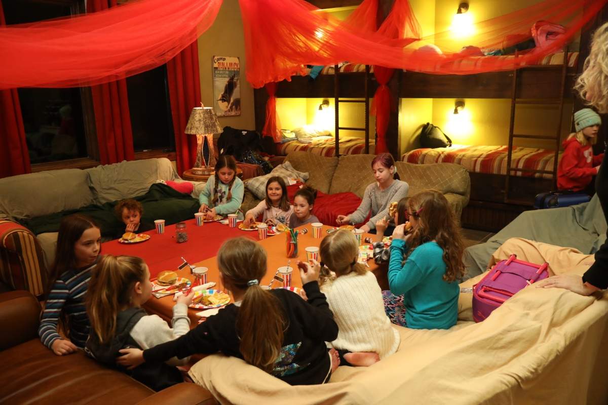 Arts and Crafts Sleepover Birthday Party Ideas | Photo 41 of 44 | Catch ...