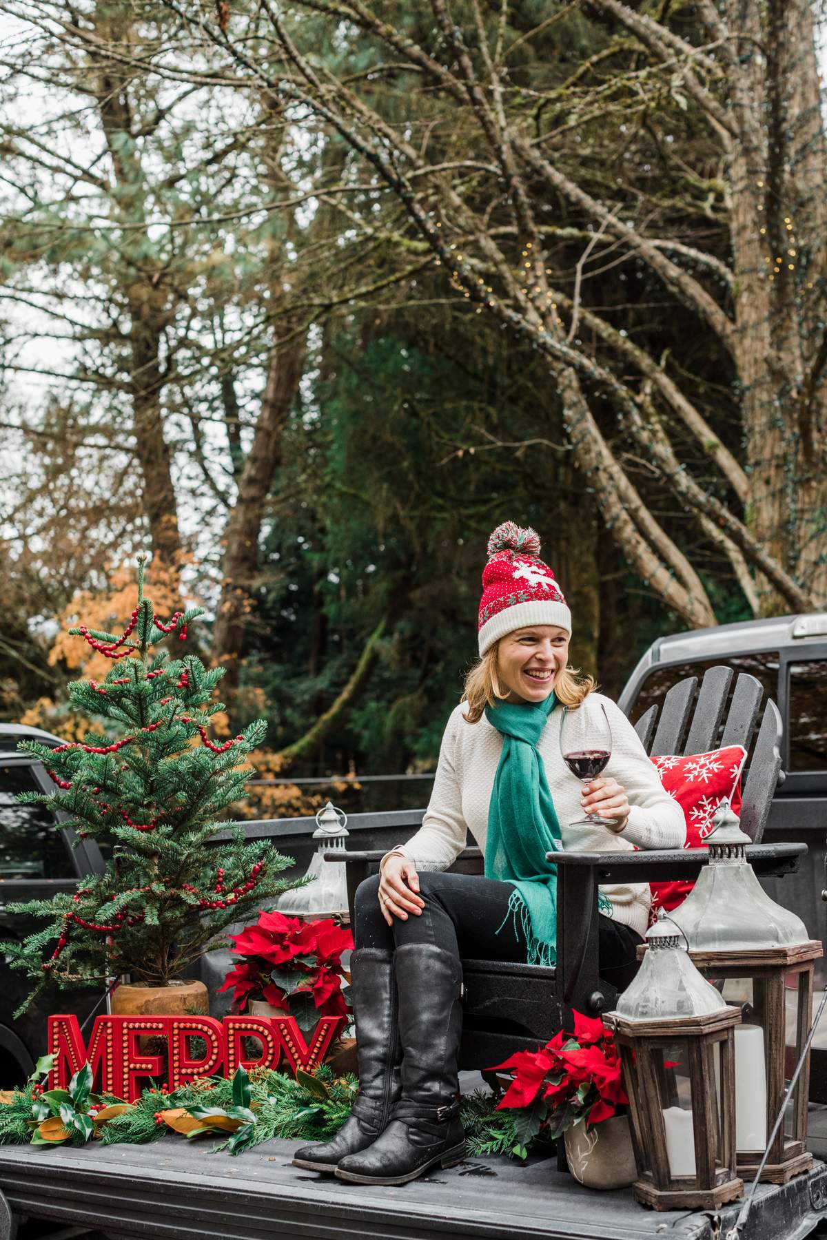 Outdoor PNW Holiday Tailgate Christmas/Holiday Party Ideas | Photo 1 of ...