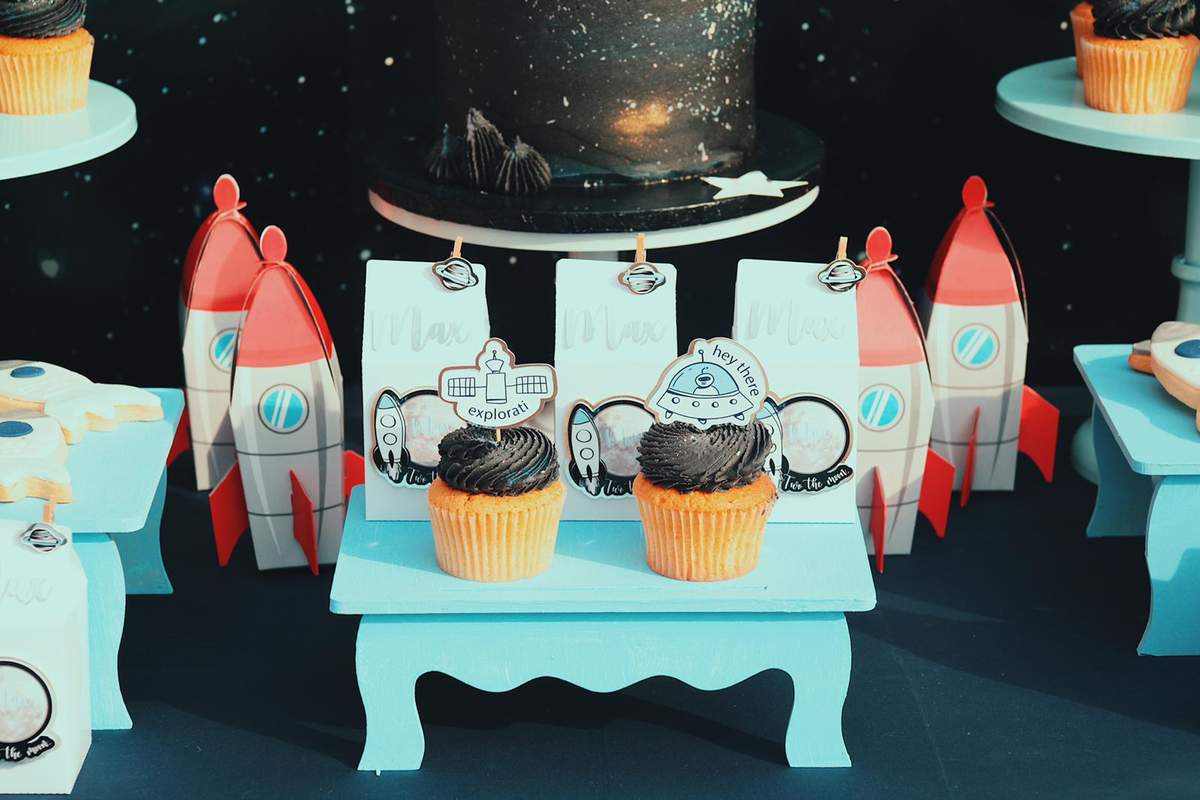 Space / Rocket Birthday Party Ideas | Photo 2 of 13 | Catch My Party