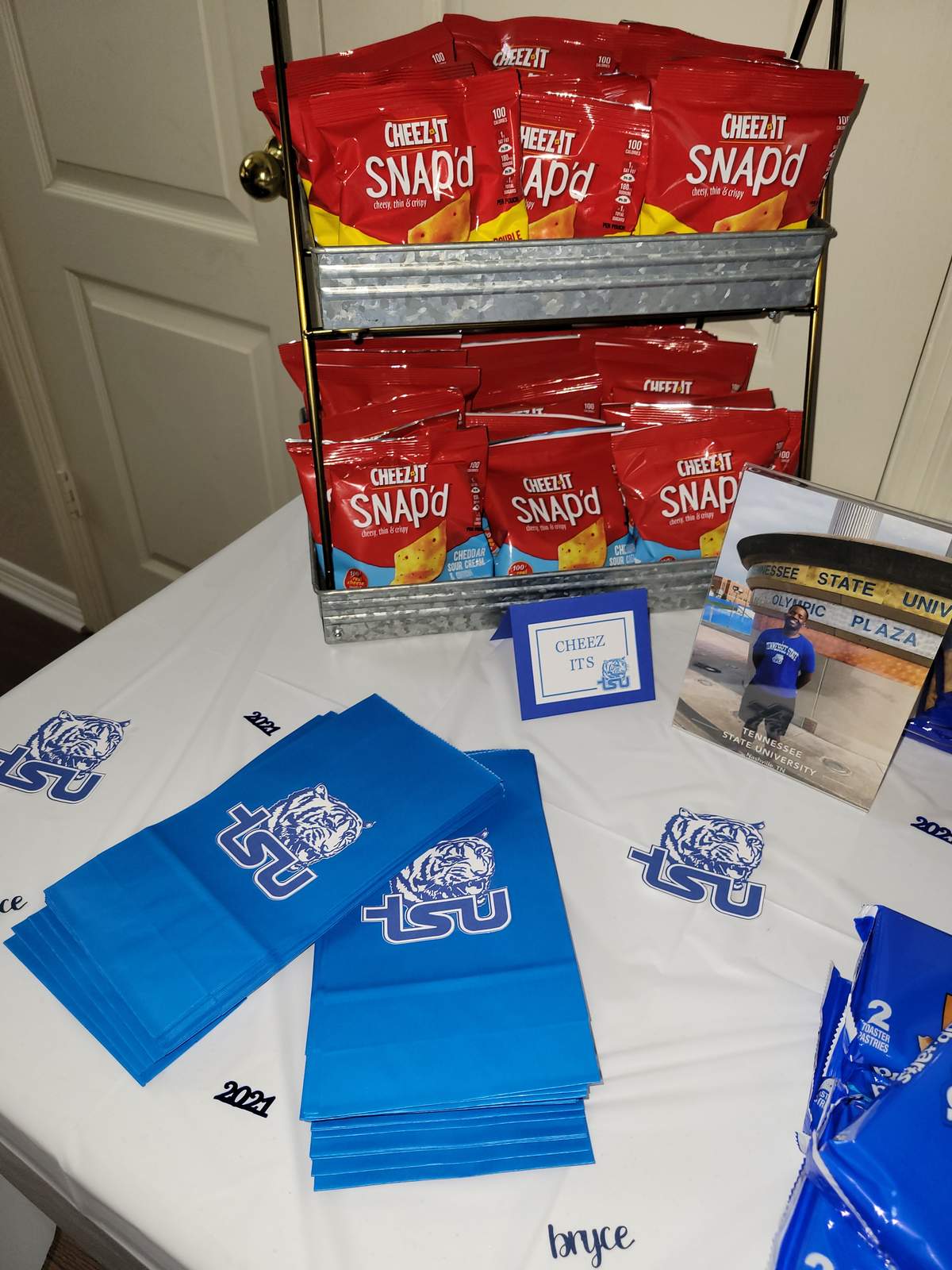 TSU Graduation/End of School Party Ideas | Photo 1 of 23 | Catch My Party