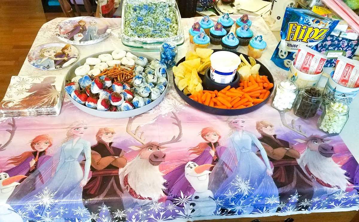 Frozen (Disney) / Movie Night "Frozen Movie Night" | Catch My Party