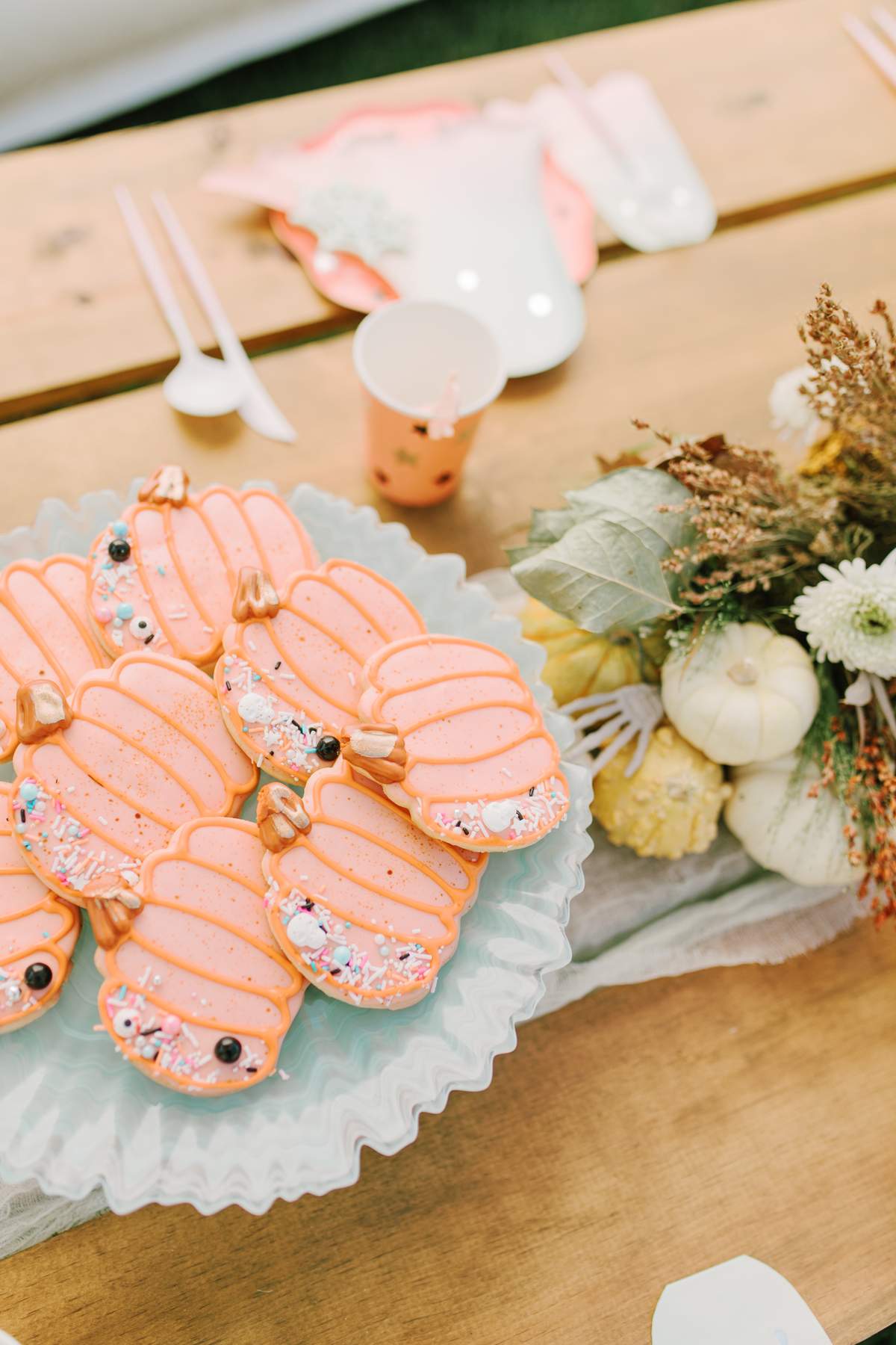 halloween/ghoul vibes Halloween Party Ideas | Photo 14 of 91 | Catch My ...